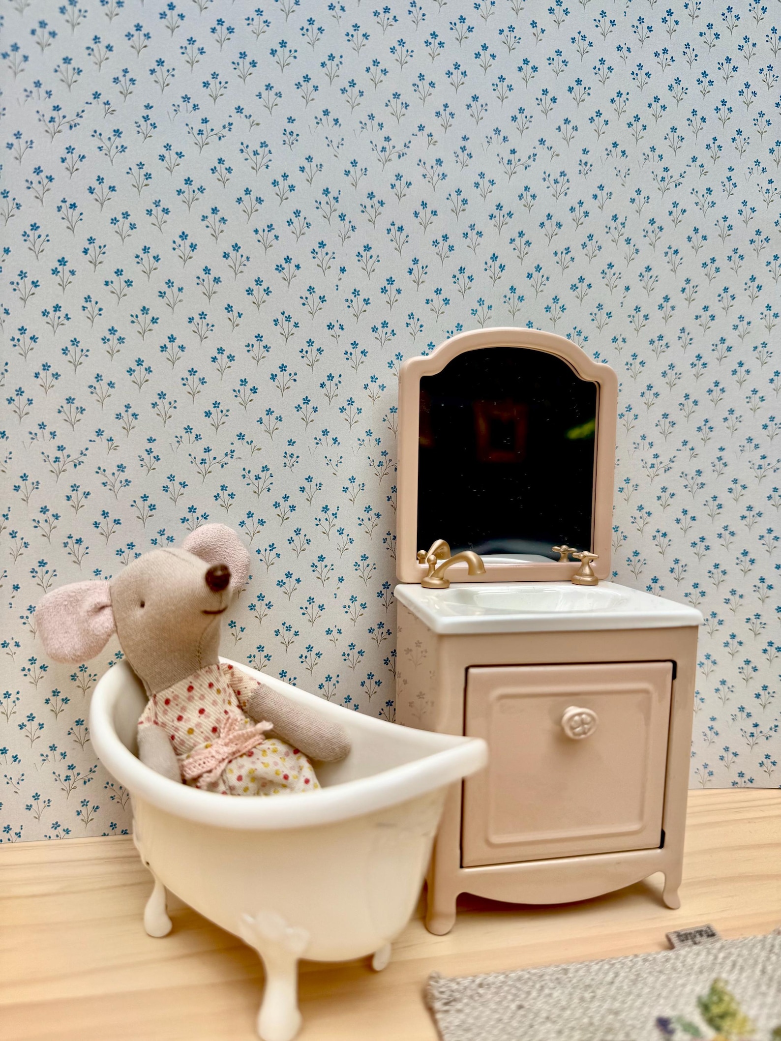 Blue Floral Maileg-inspired Dollhouse Wallpaper – Printable PDF - Etsy