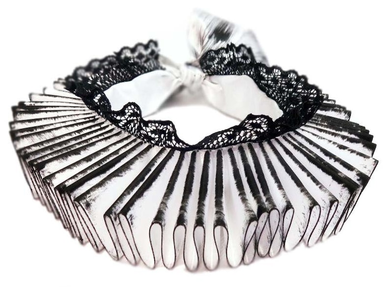 Black and White Ruffled Collar Elizabethan Neck Ruff Victorian ...