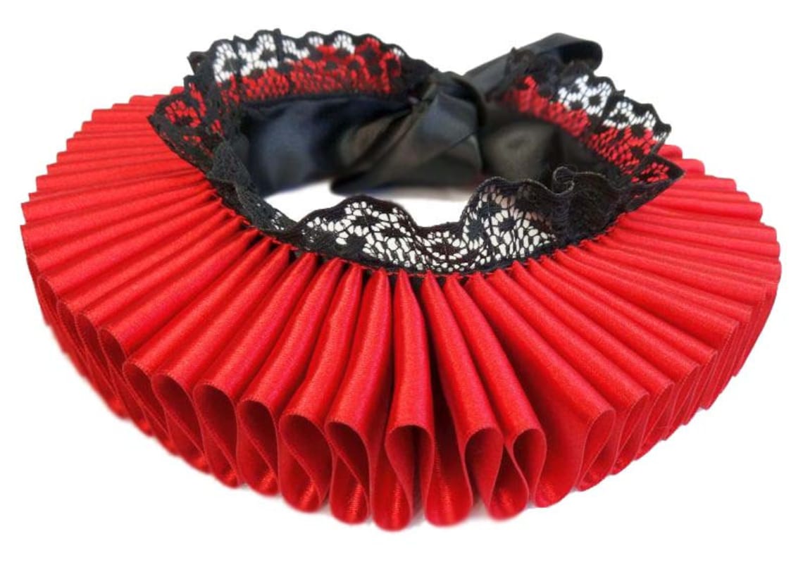 Neck Ruff Ruffled Collar Red Queen Satin and Black Lace - Etsy