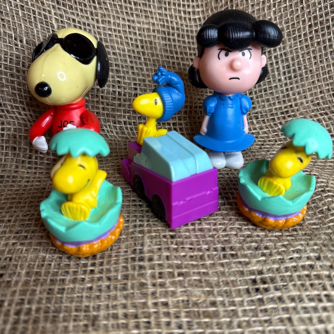 Mix Lot of 5 Peanuts Characters Snoopy Cracked Easter Egg Woodstock ...
