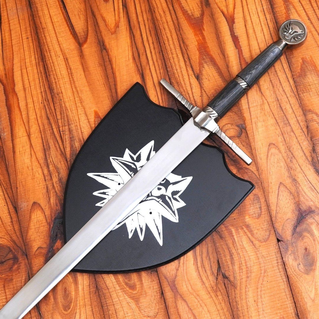 Handmade Witcher 3-wild Hunt Steel Wolf Medallion Longsword Replica ...