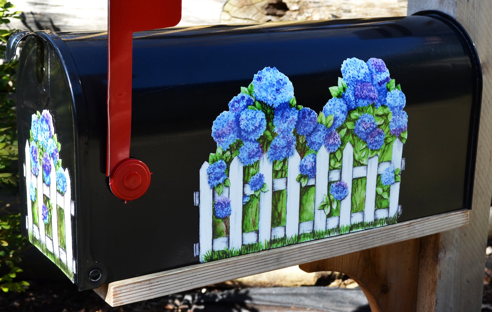 Mailbox Magnet Partial Cover Hydrangea Flowers and White Picket Fence ...