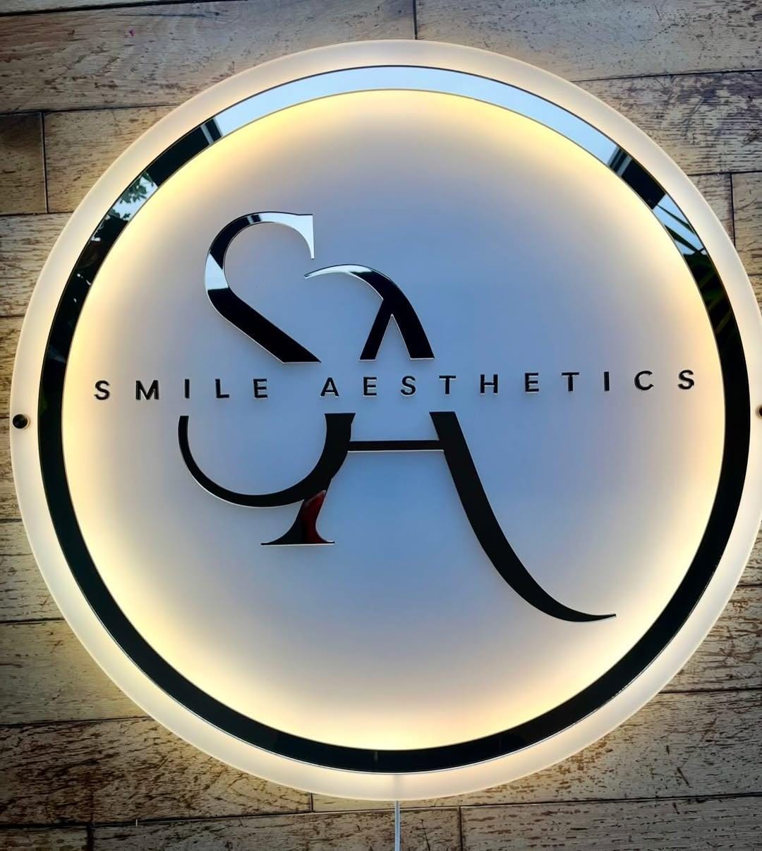 Round Acrylic Logo Sign, Light up LED Signs , Beauty Salon Sign ...