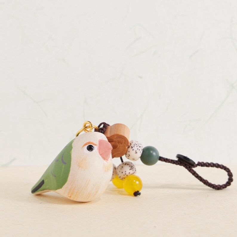 Handmade Wooden Carving Bird Keychains, Wooden Bird Ornaments, Creative ...