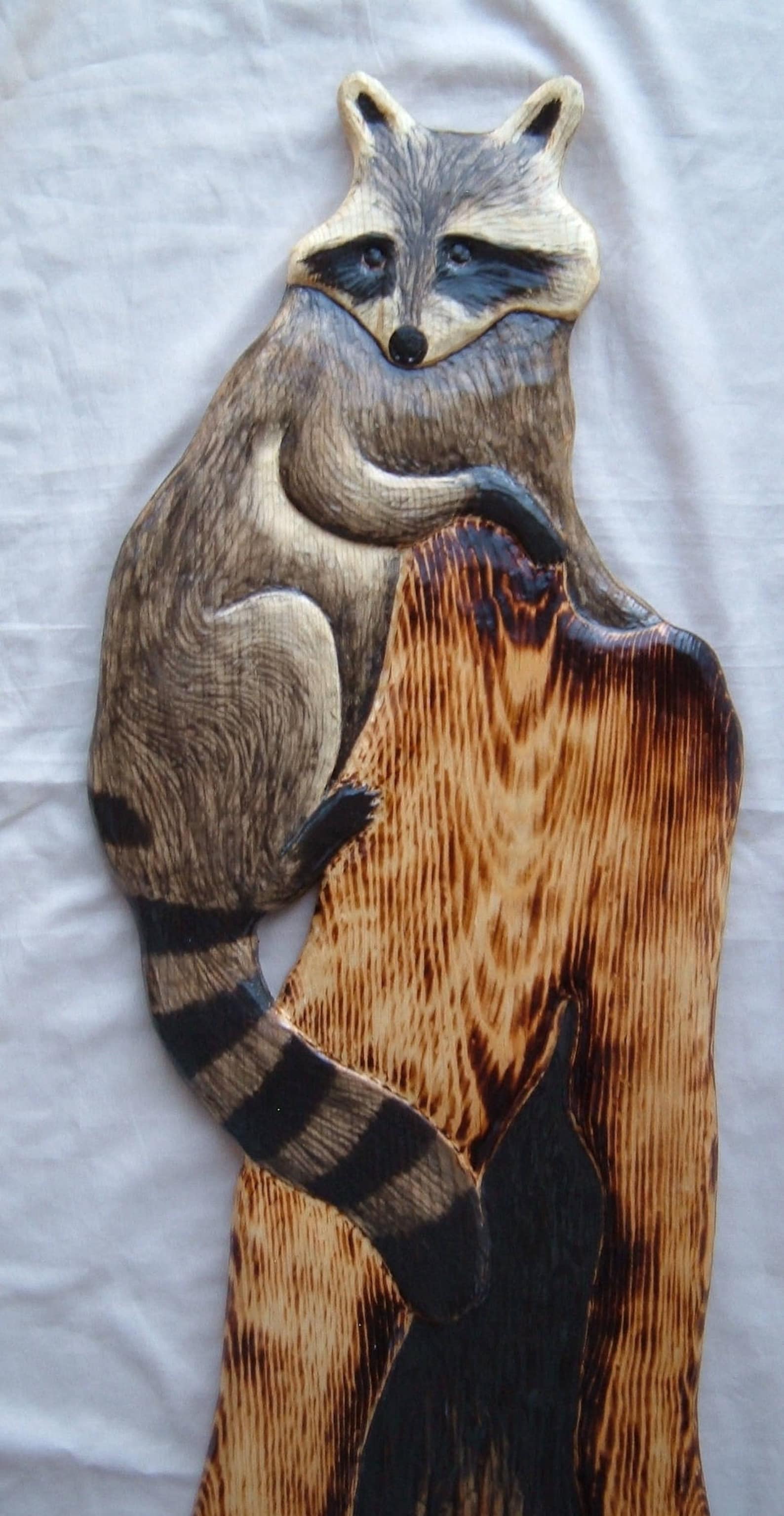 RACCOON, Wood Carving, Chainsaw Carving, Log Cabin Decor, Sculpture ...