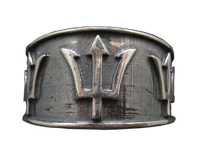 Trident Ring - Etsy Canada