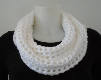 Crochet Pattern Mobius Infinity Scarf / Wrap Pattern includes ...