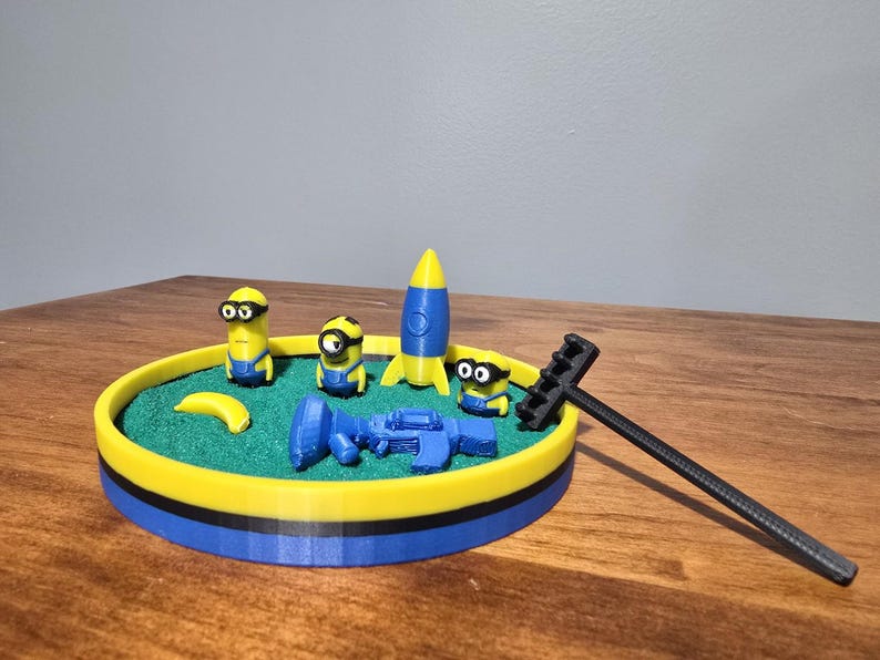 Minions Zen Garden Desk Decor – Funny Office Gift, Mini Sand Garden ...
