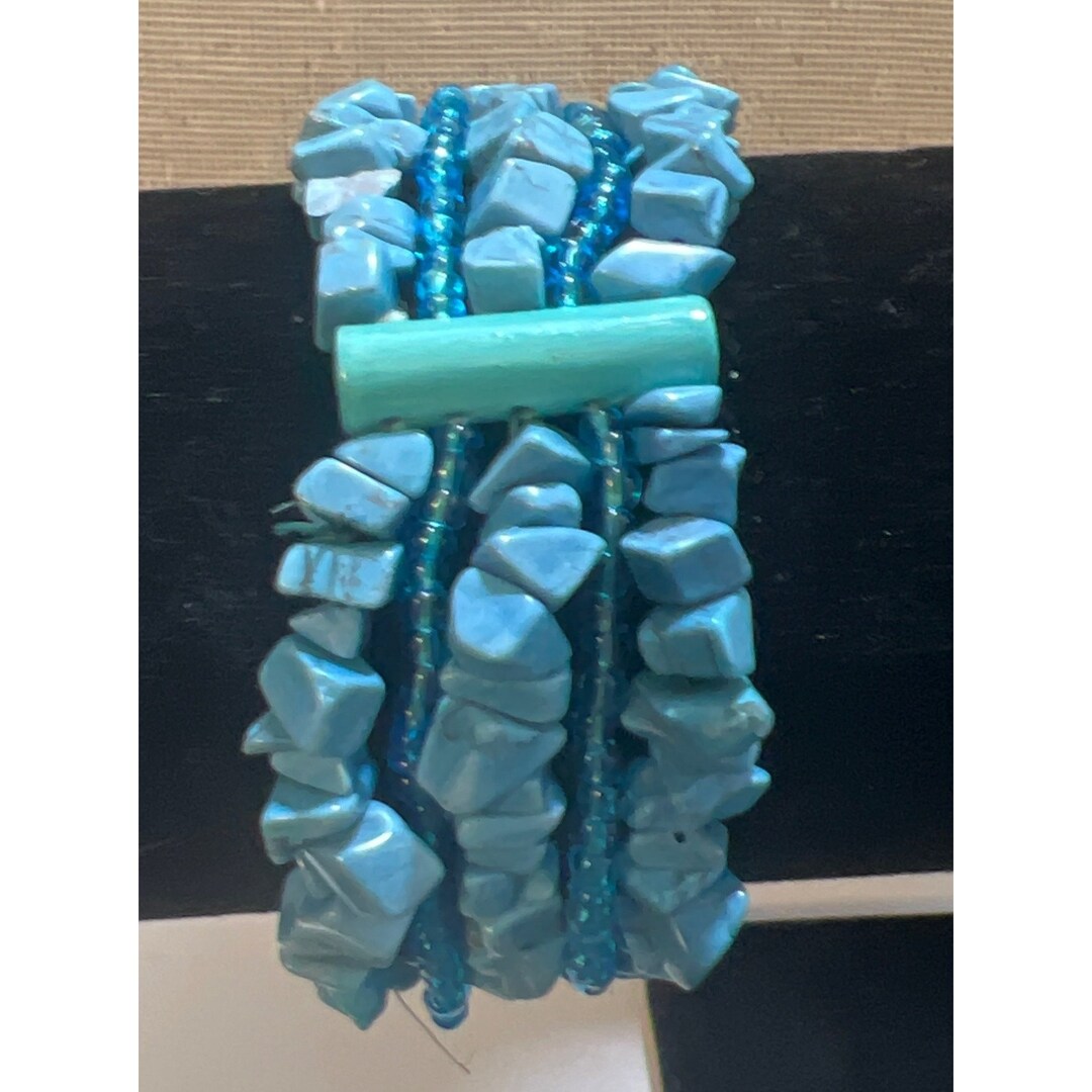 Blue Chip Stone and Crystal Stretch Bracelet -- 7.25" - Etsy