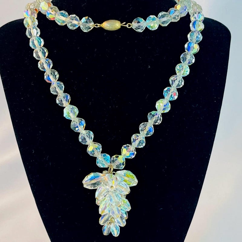 Flapper Aurora Necklace - Etsy