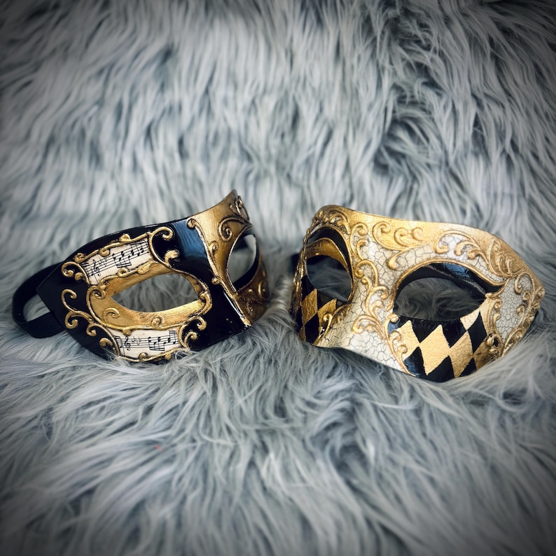 Men's Black & Gold Masquerade Eye Mask : Mardi Gras , Halloween ...
