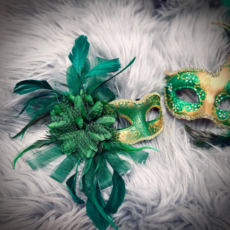 Green Women Masquerade Feather Mask , Venetian Eye Party Ball ...