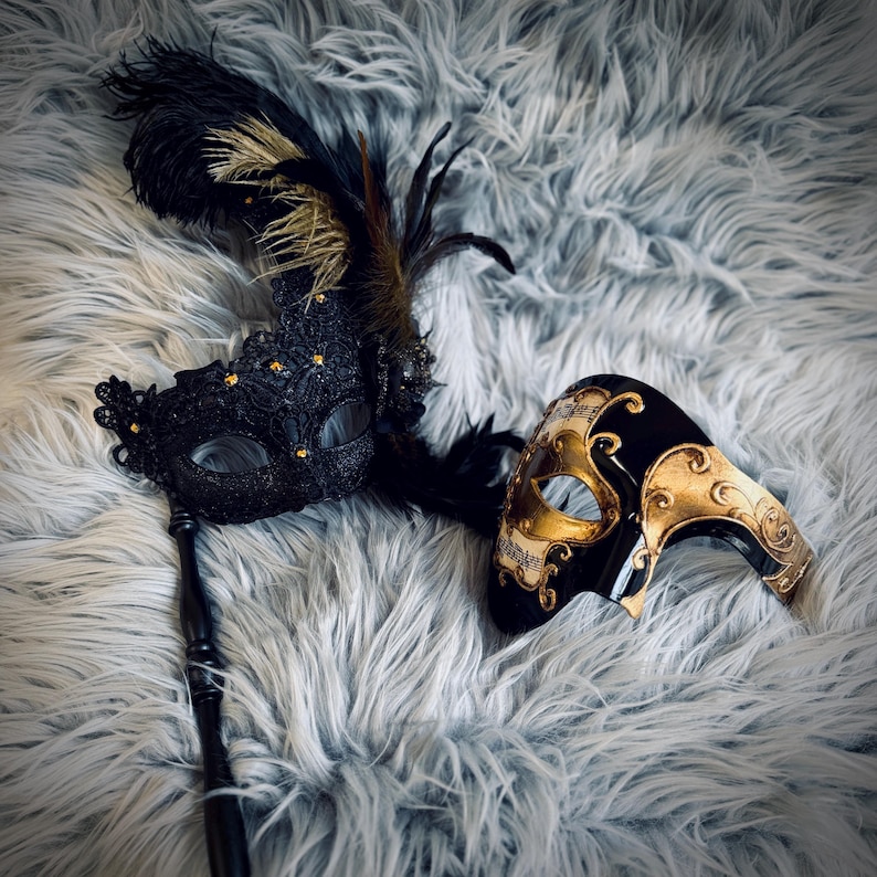 Black and Gold Men or Women Masquerade Feather Masks, Couple Venetian ...
