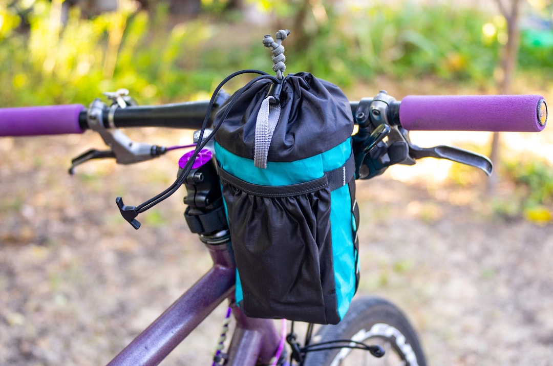 X-pac Handlebar Feed Bag for Bikepacking | One-hand Access Bike Bag ...