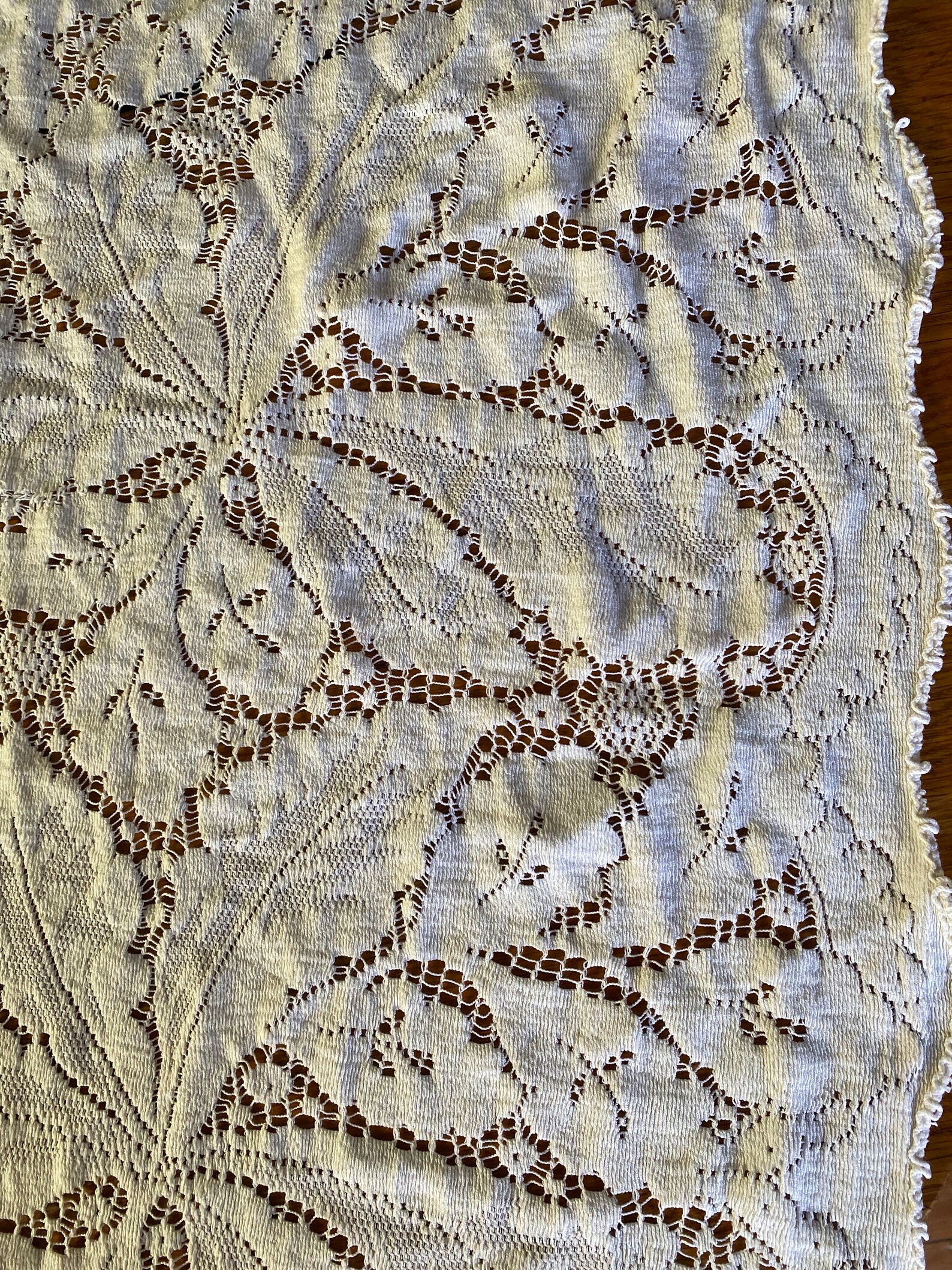 Quaker Lace Tablecloth, Vintage Lace Tablecloth, Scranton Lace ...