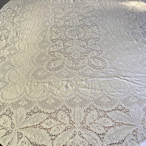 Quaker Lace Tablecloth, Vintage Lace Tablecloth, Scranton Lace ...