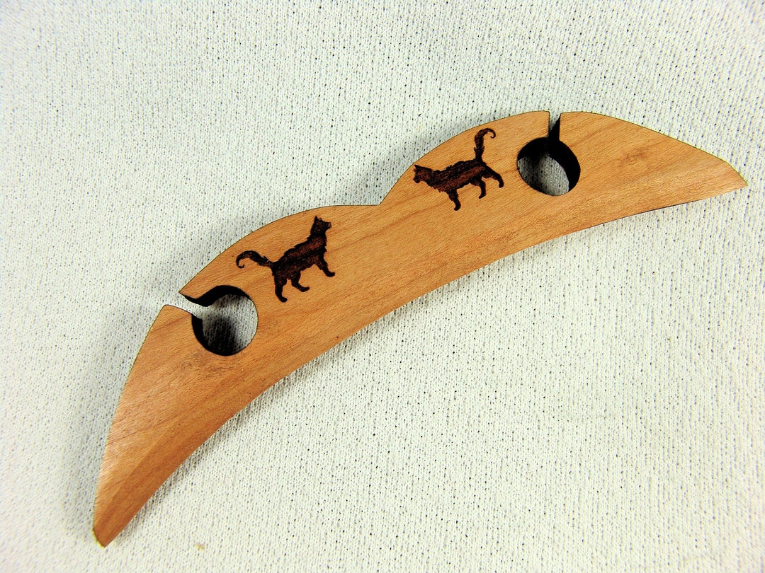 A Short Sword Form Shuttle for Traditional Scandinavian Tape Weaving ...