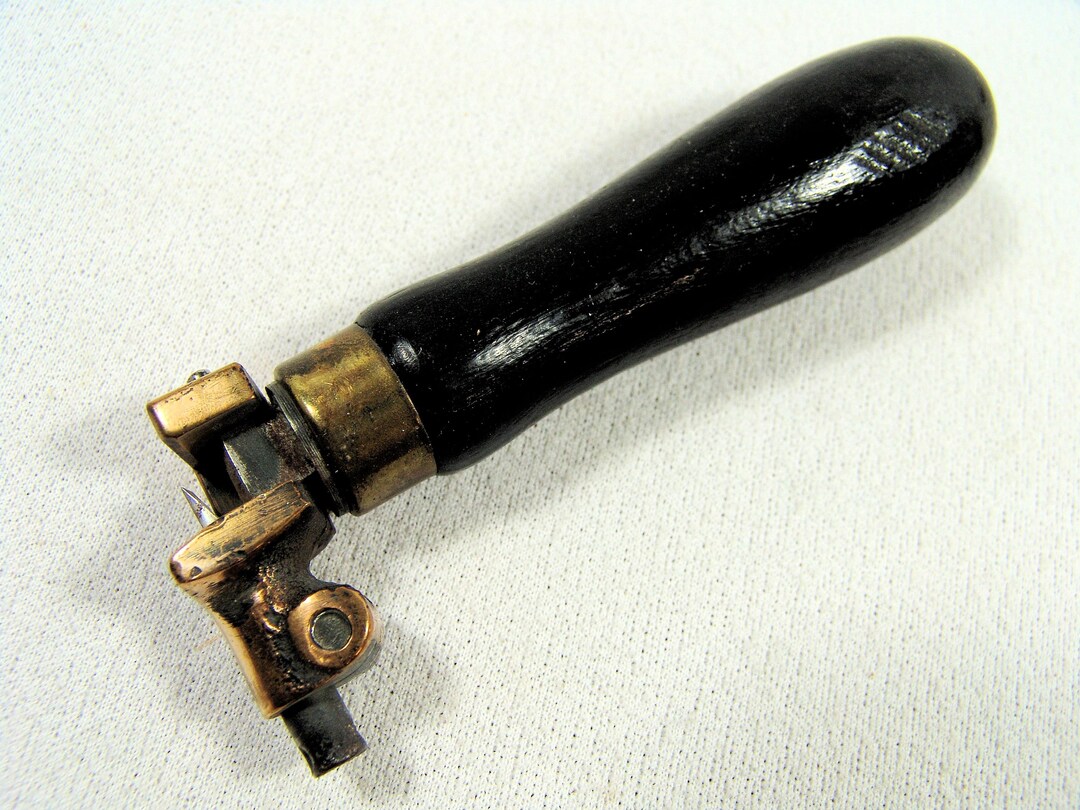 Stitch Hiding Plane: Cordwainer or Harness Makers Tool - Etsy