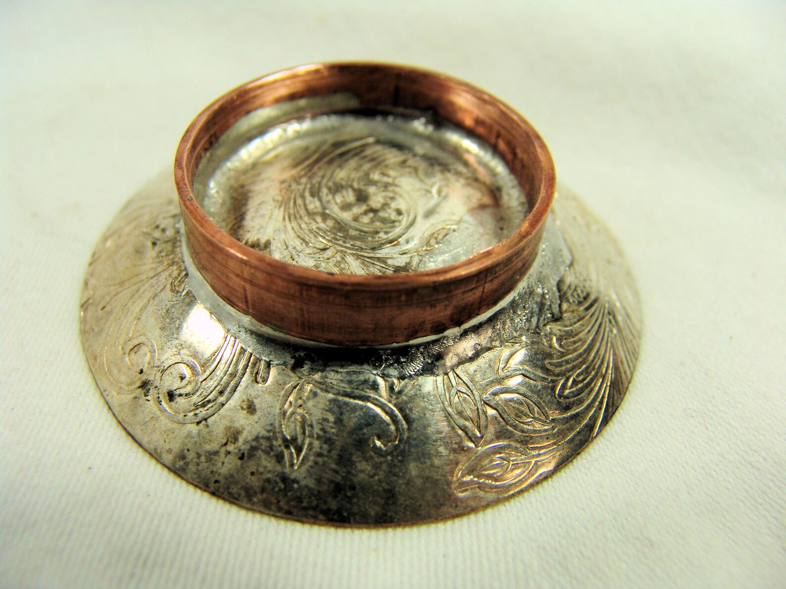 Spinning Bowl: Old Silver Plate and an Amethyst - Etsy