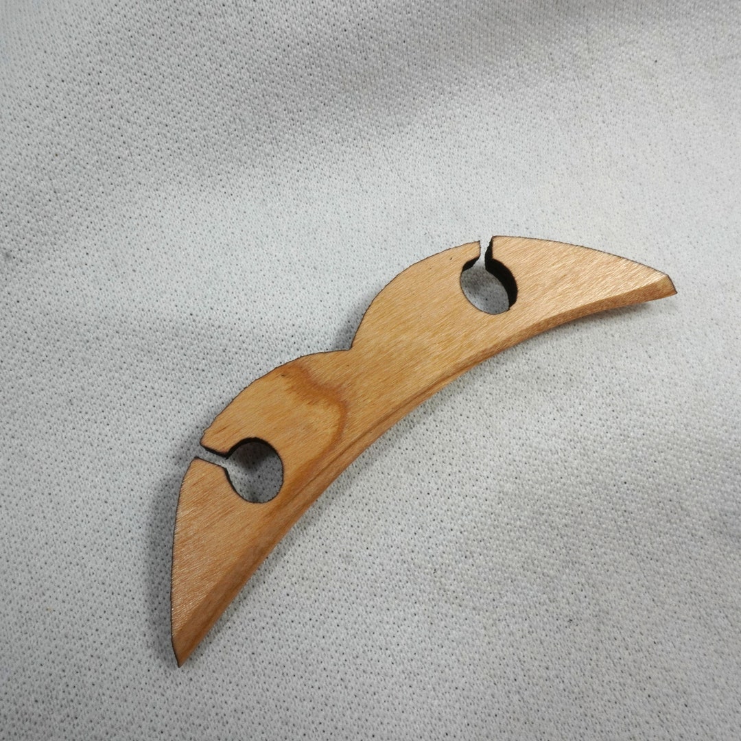A Short Sword Form Shuttle for Traditional Scandinavian Tape Weaving 4 ...