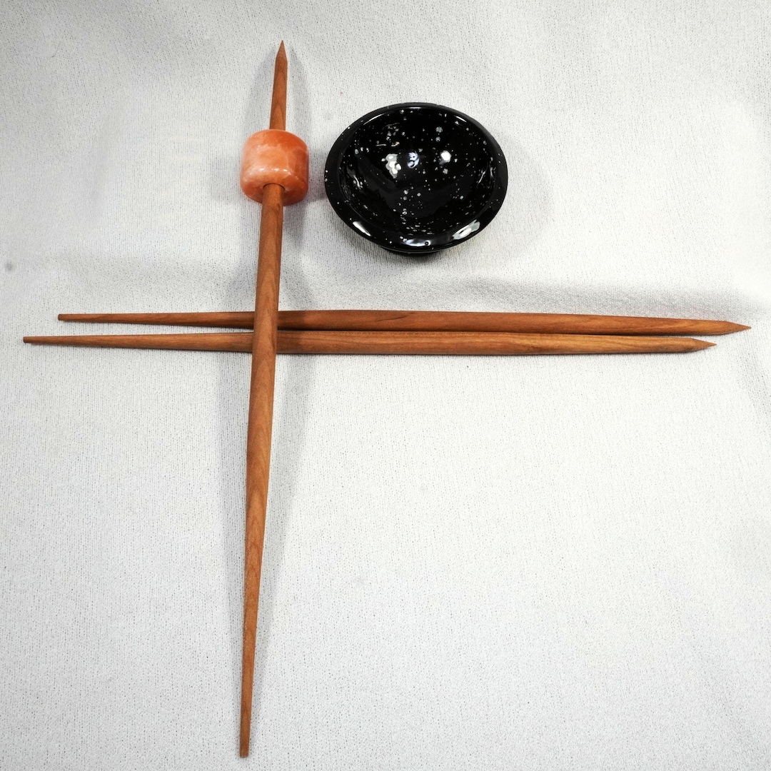 Neolithic Form Spindle Set With a 3cm Alabaster Whorl & Three Hardwood ...