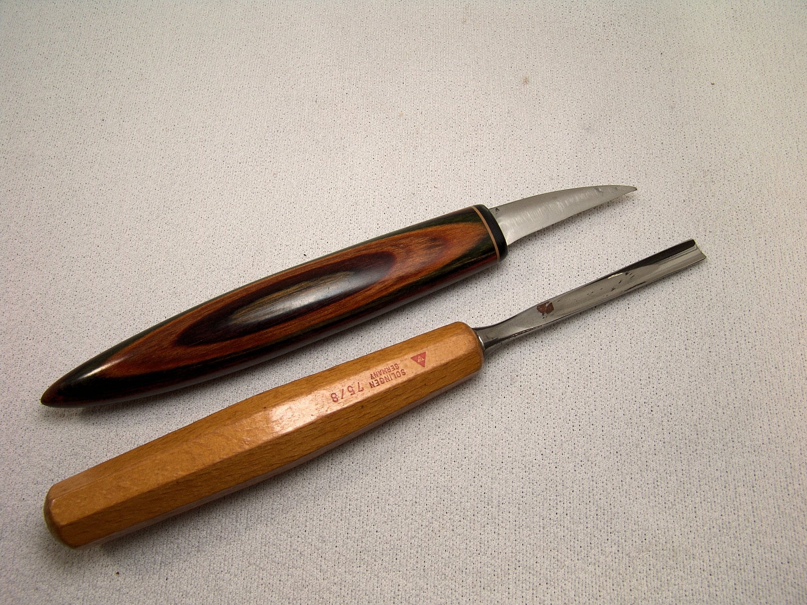 Solingen Knives Wood Carving