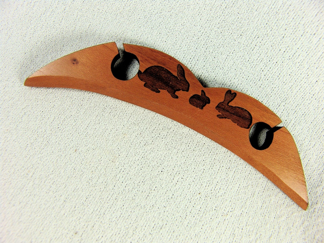 A Short Sword Form Shuttle for Traditional Scandinavian Tape Weaving ...