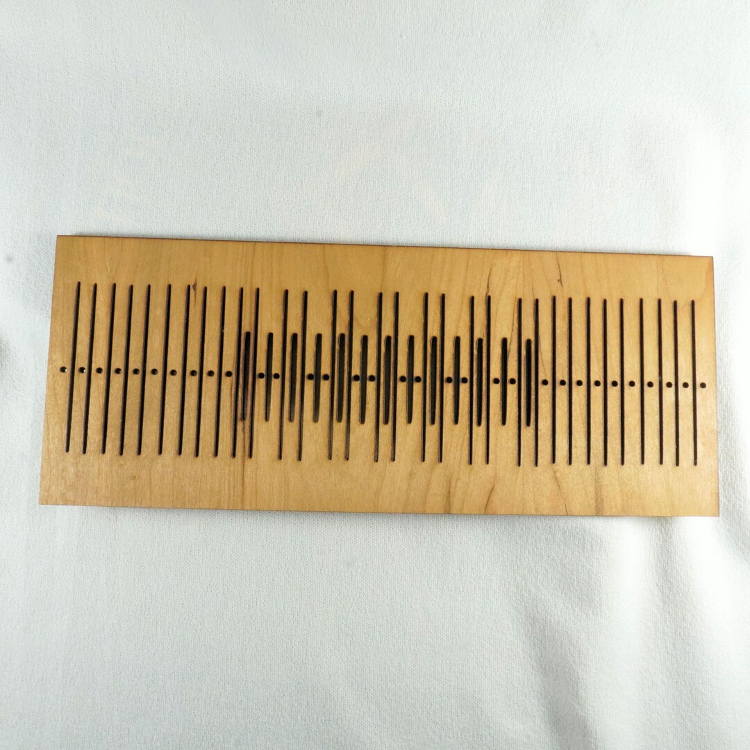Slotted Pick-up Rigid Heddle With 77 Warp Threads and 13 Pattern Thread ...