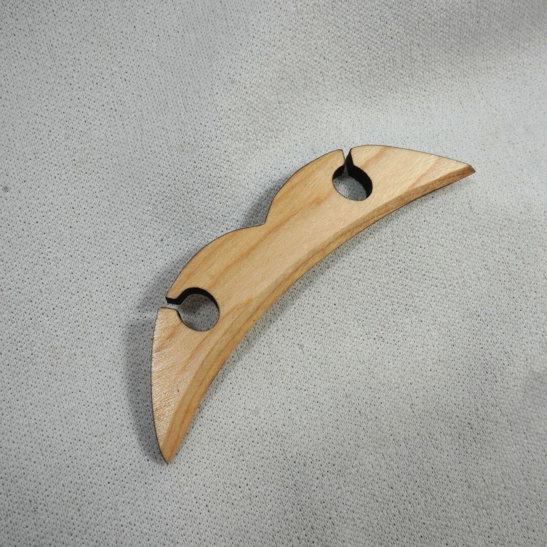 A Short Sword Form Shuttle for Traditional Scandinavian Tape Weaving 4 ...