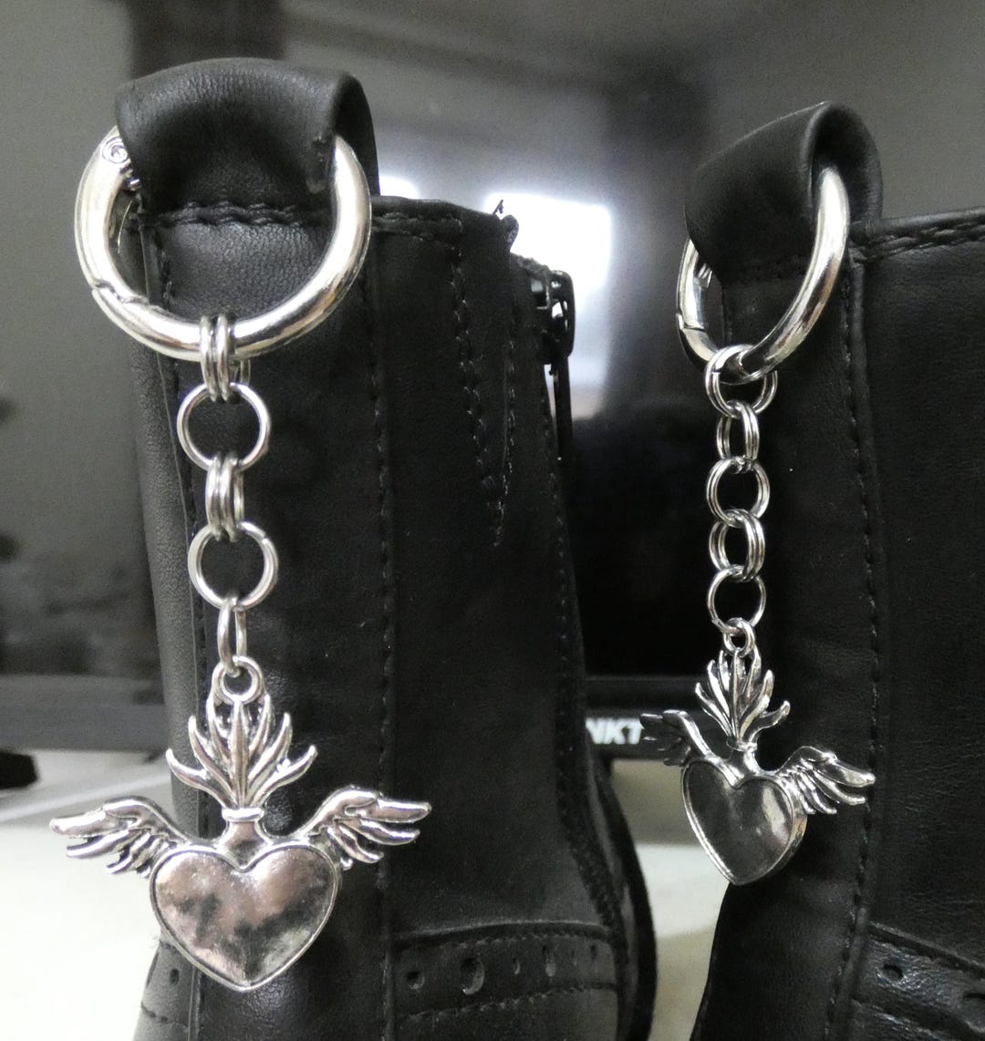 Chainmail Links Winged Sacred Heart Boot Charms Boot Accessories ...