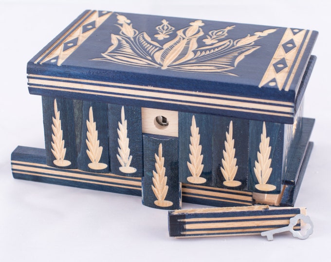 SECRET Blue Wooden Rolling Box With Key for Tobacco Grinder Grass Weed ...