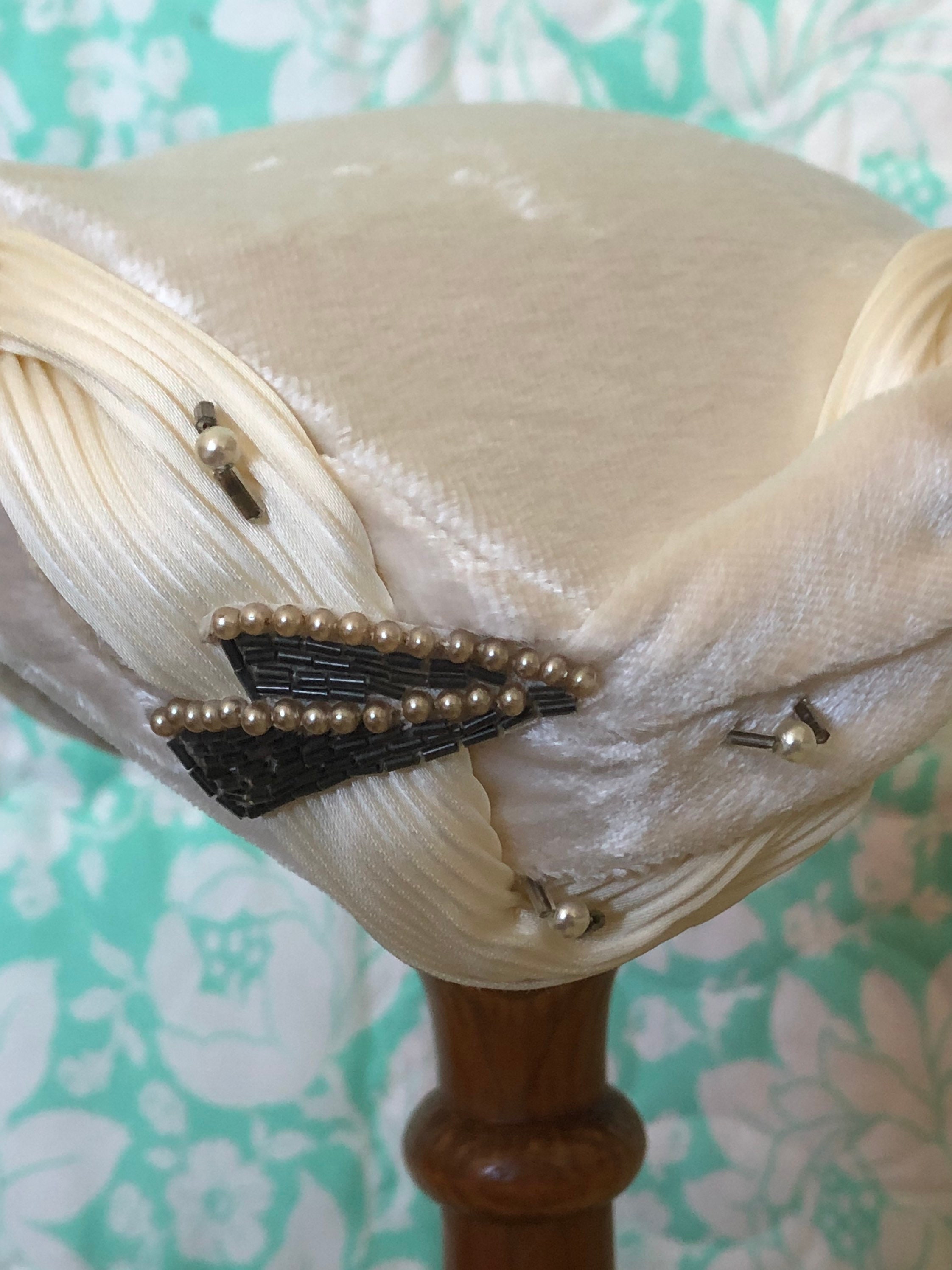 Lovely 1950s White or off White Velvet Hat Formal Hat With - Etsy