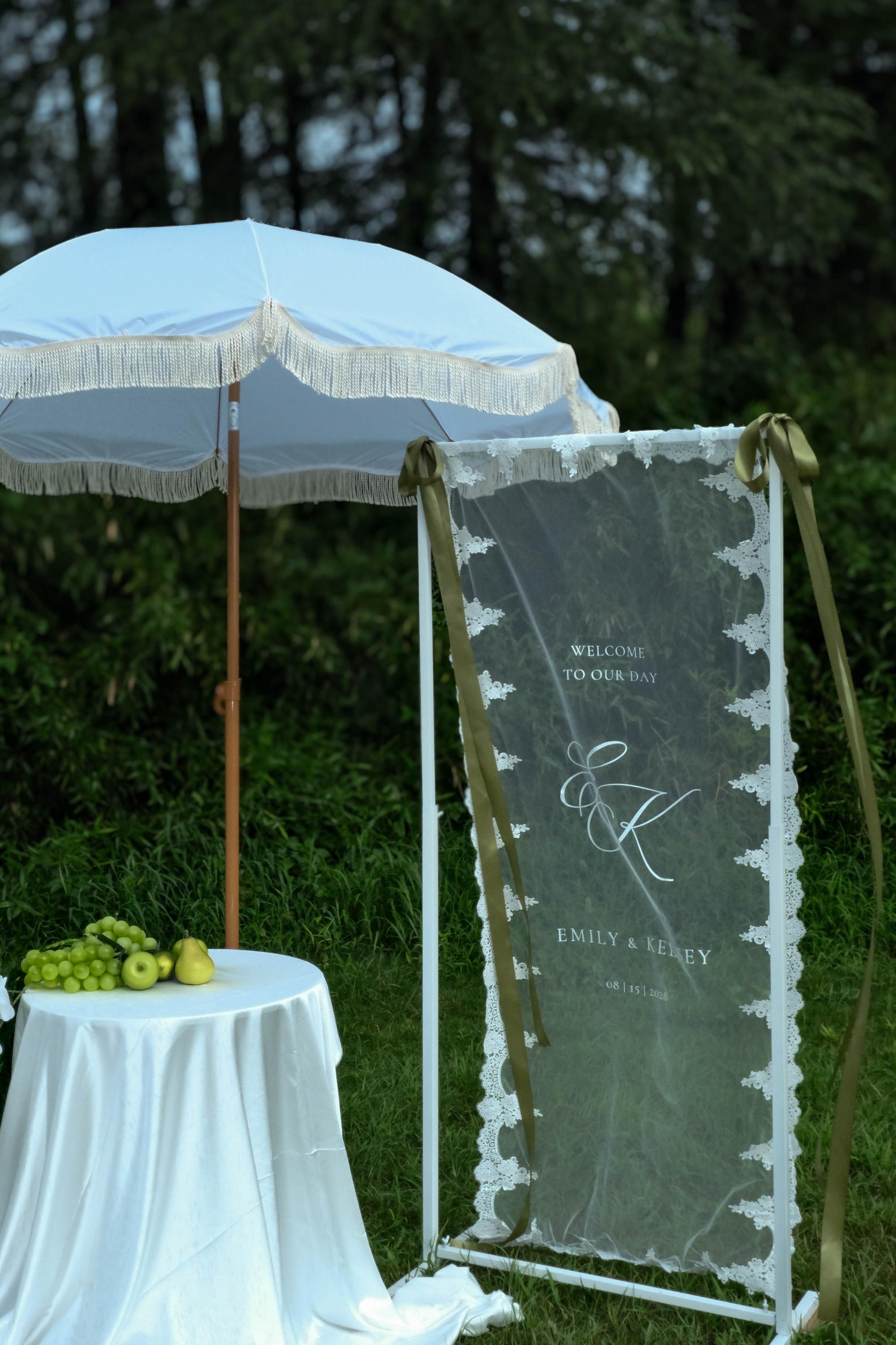 Classy Sheer Lace Wedding Sign on Veil: Clear Tulle, Fabric Ceremoney ...
