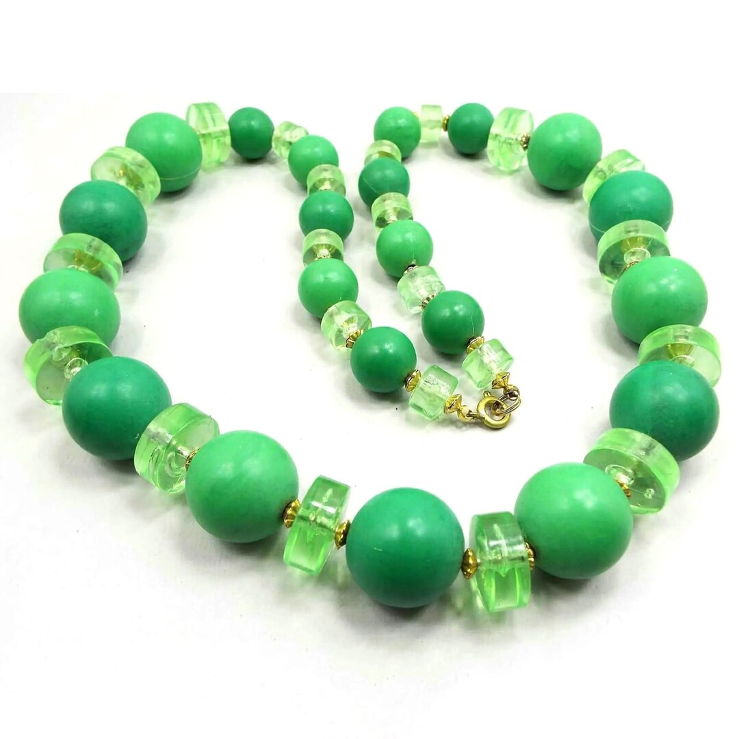 Large Chunky Lime Green Beaded Mid Century Vintage Necklace, Mod ...