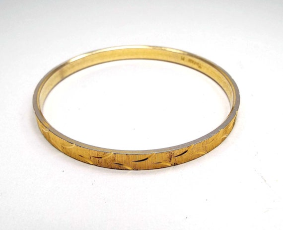 Crown Trifari Etched Vintage Bangle Bracelet, Gold To… - Gem