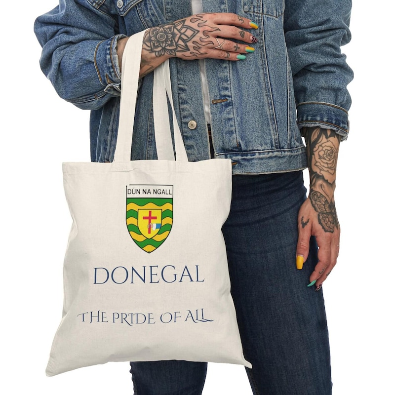 Ally Crowley Duncan at the Pittsburgh Irish Festival 2024 - Etsy Canada