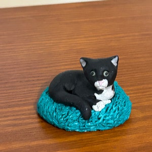Tuxedo Cat in Donut Bed, Polymer Clay Creations - Etsy