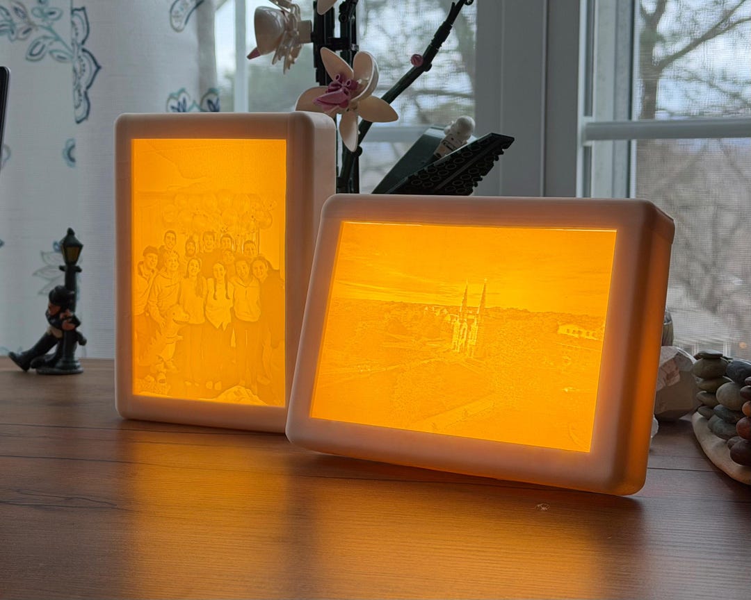 Personalized Photo Light Frame – 3D Lithophane LED Portrait - Etsy