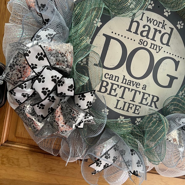 Hard Working Mom Wreaths - Etsy