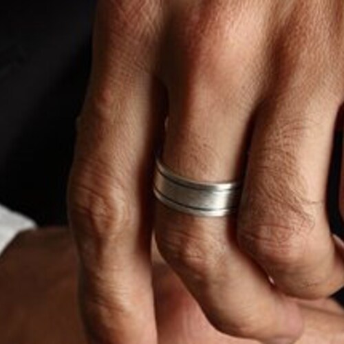 Titanium and Maple Ring // Men's Wedding Band // Wood | Etsy