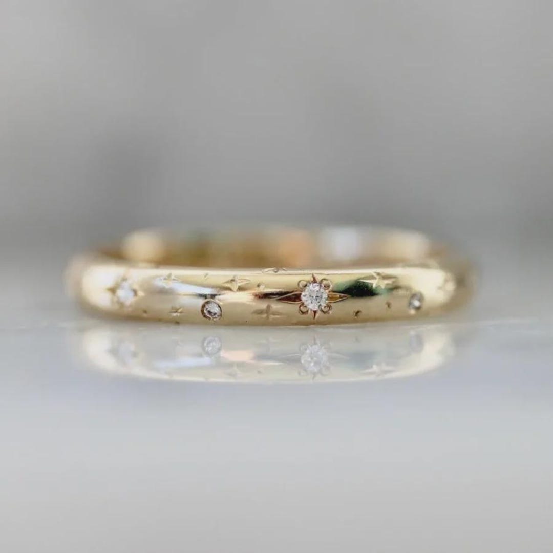14k Solid Major Star Engraved Ring: Minimalist Celestial Band - Etsy
