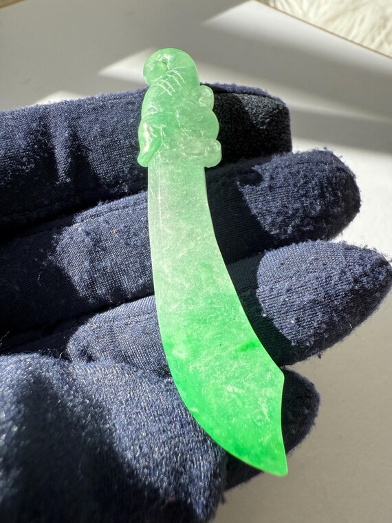 Natural Burmese Jadeite - Emperor’s Sword Pendant Han… - Gem