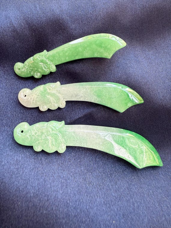 Natural Burmese Jadeite - Emperor’s Sword Pendant Han… - Gem