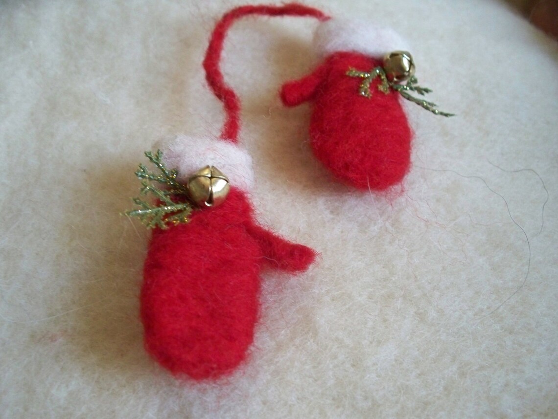 Wool Felt Mitten Pin Set | Etsy
