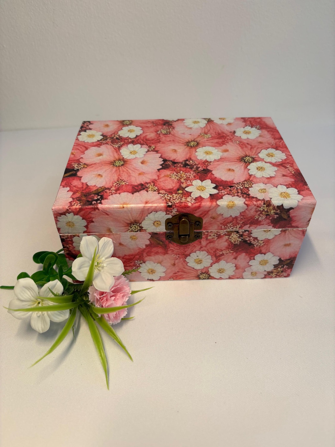 Pink Flower Box, Romantic Style Box, Delicate Floral Box, Sweet Flower ...