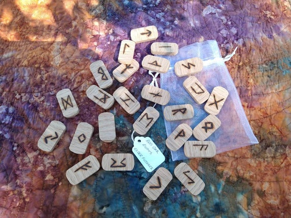 Red Oak Runes Elder Futhark - Etsy