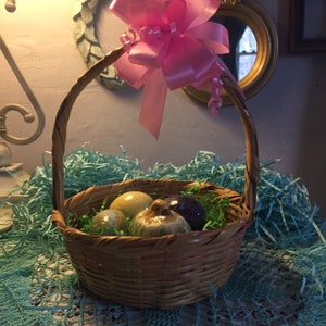 Basket Easter Basket Vintage Hand Made Easter Decor Small Round 1960s ...