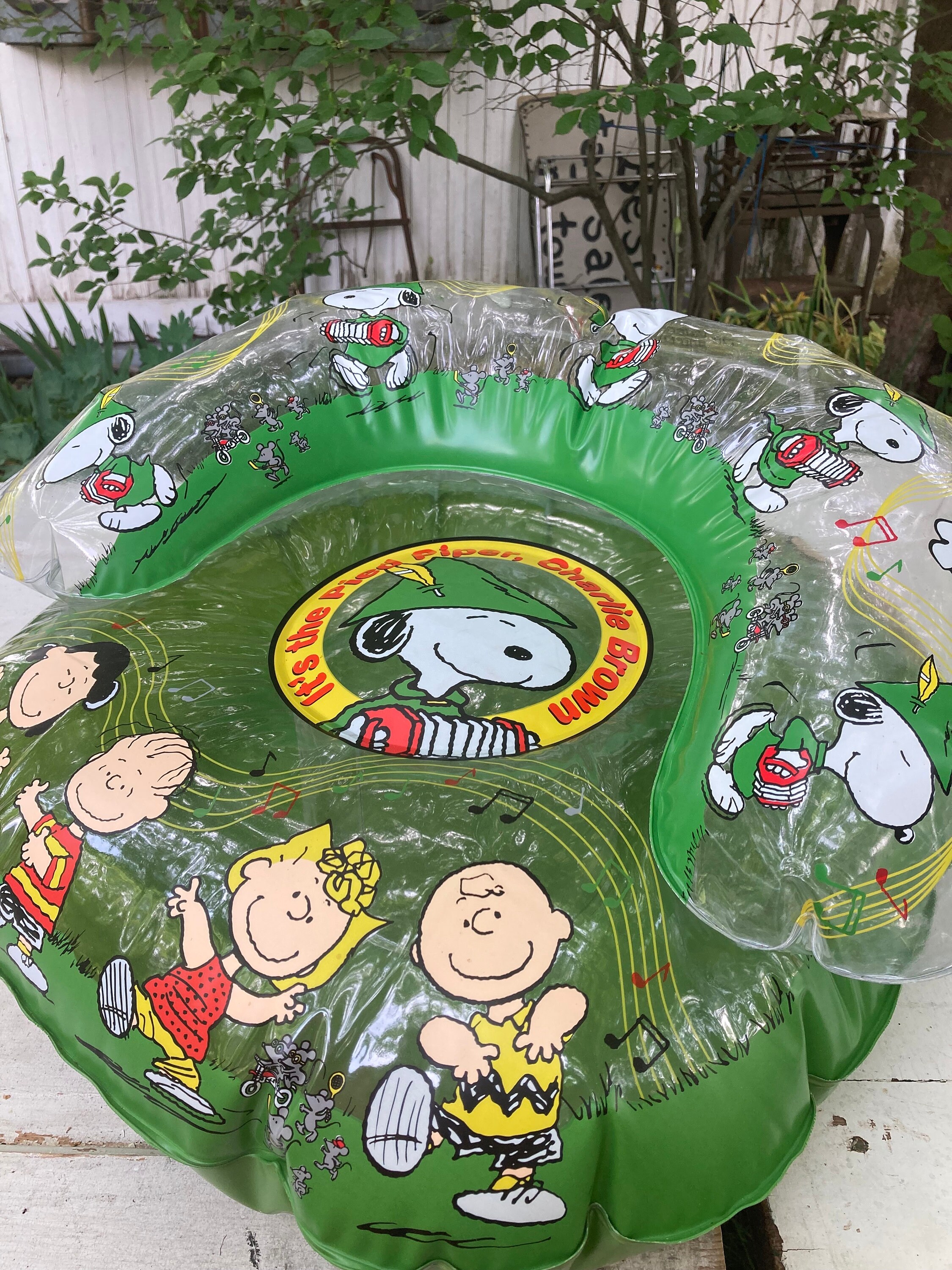 Vintage Snoopy Chair Blow up It’s the Pied Piper Charlie Brown Sally ...
