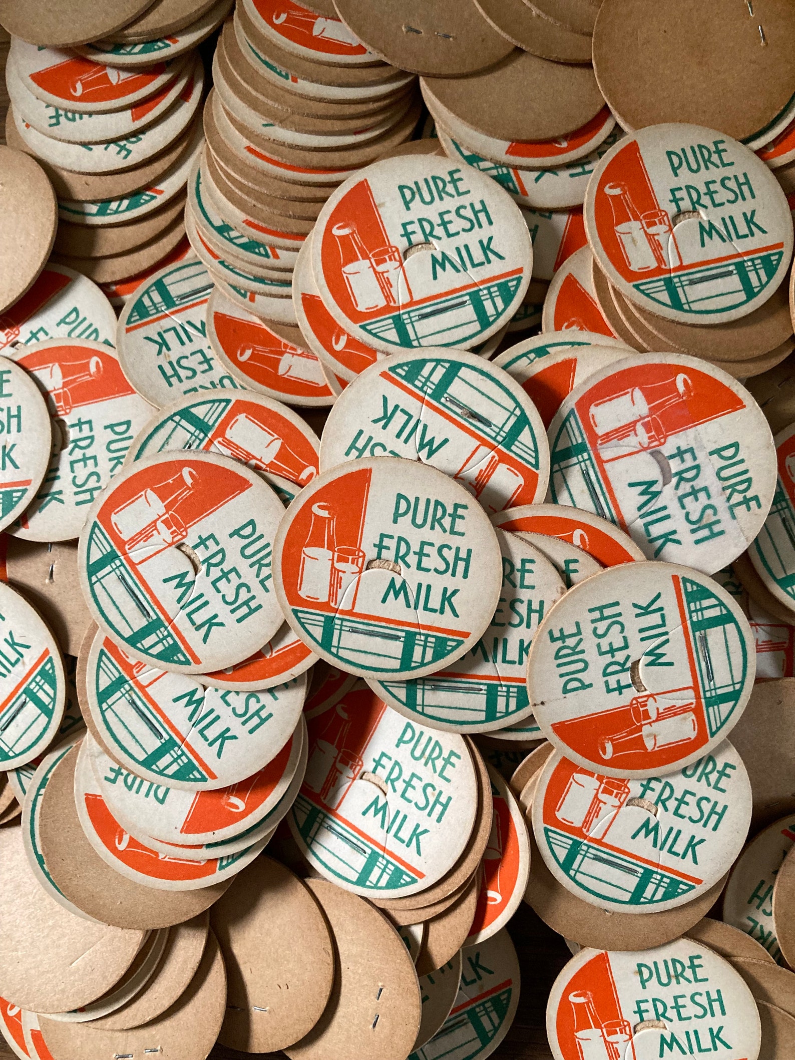 Vintage Milk Bottle Caps Set of 10 Pure Fresh Milk Orange Green Vintage ...