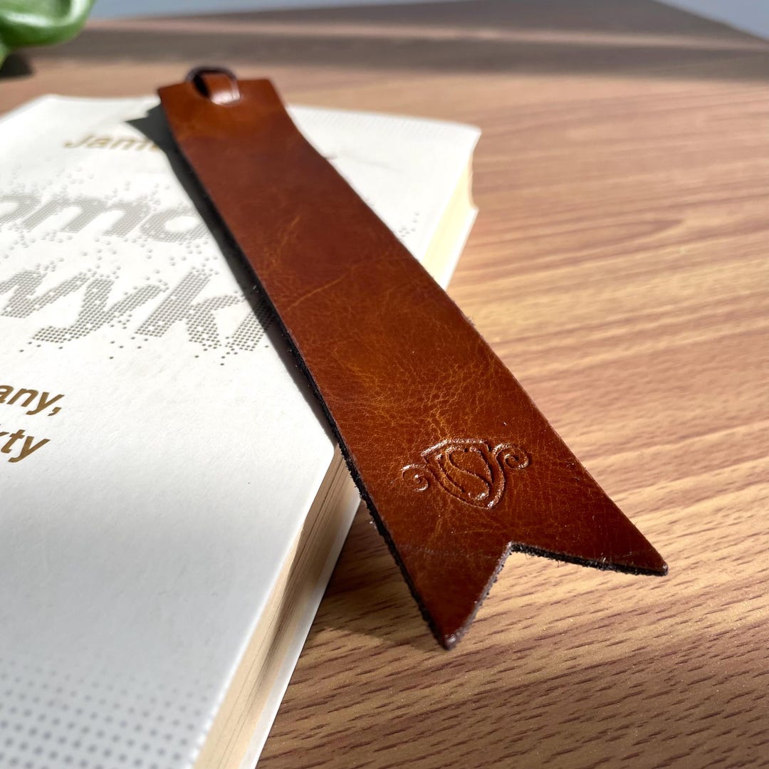 Custom Leather Bookmark - Personalized Gift for Readers and Book Lovers ...